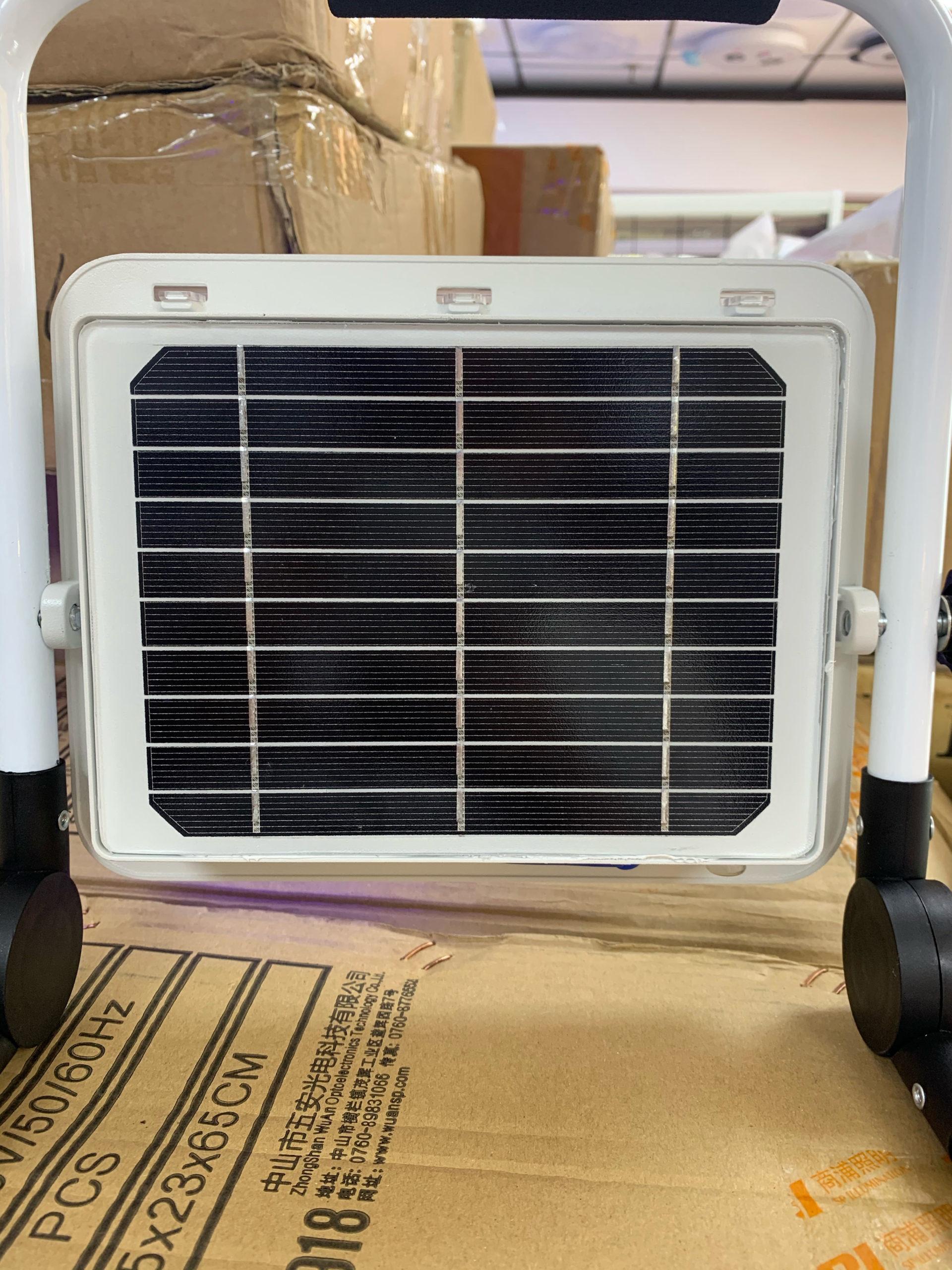100W Solar Rechargeble Flood Light - 123 LED Lighting